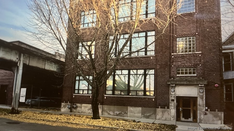 Renovated loft office building for sale on Chicago's North Side ...