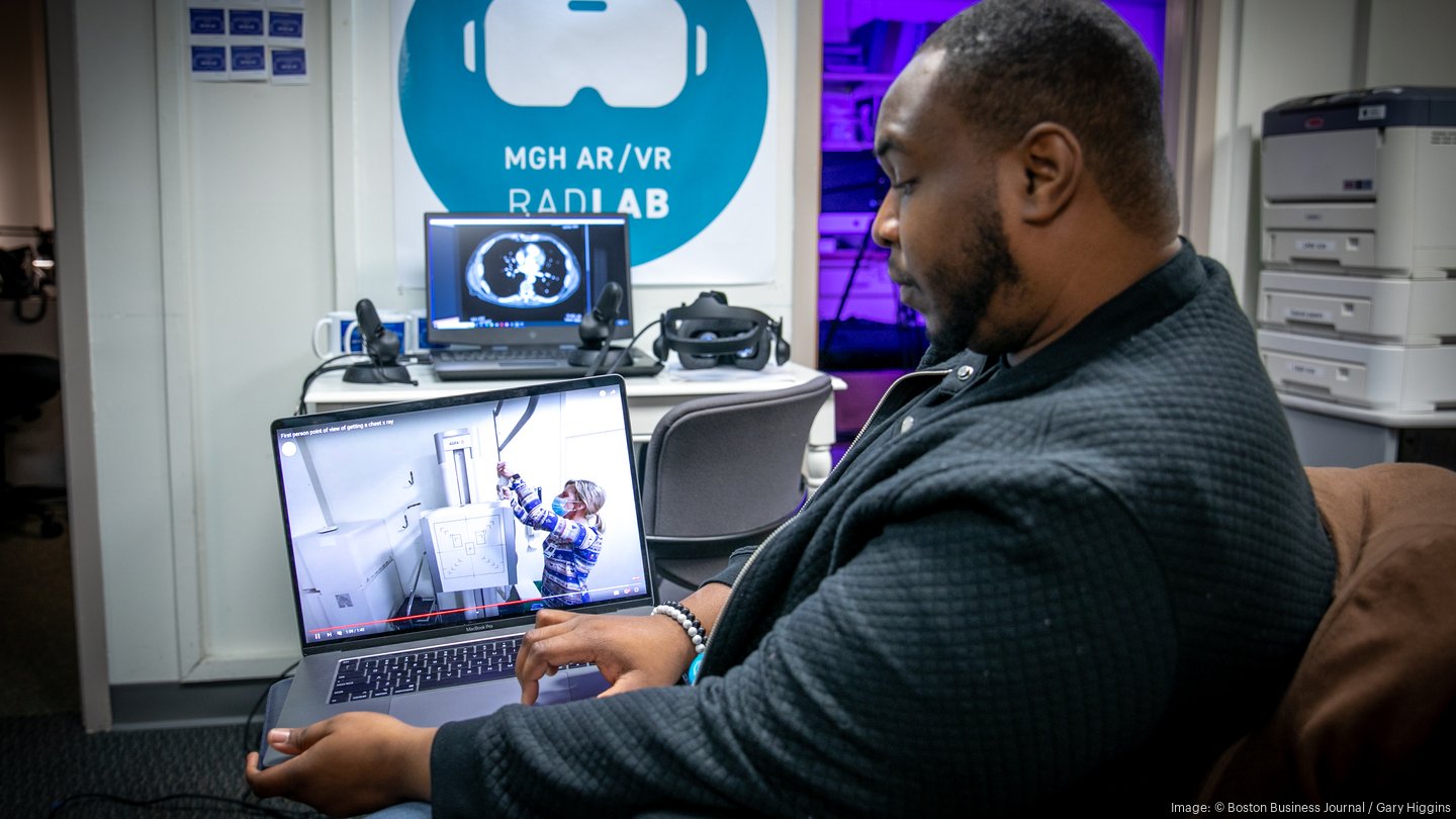 BostInno - Reporter’s notebook: Go inside MGH’s AR/VR lab