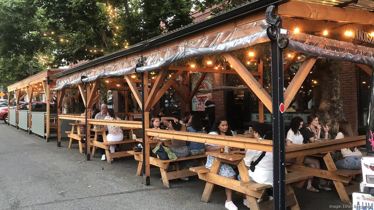 Seattle rolls out new street cafe permits, extending popular program ...
