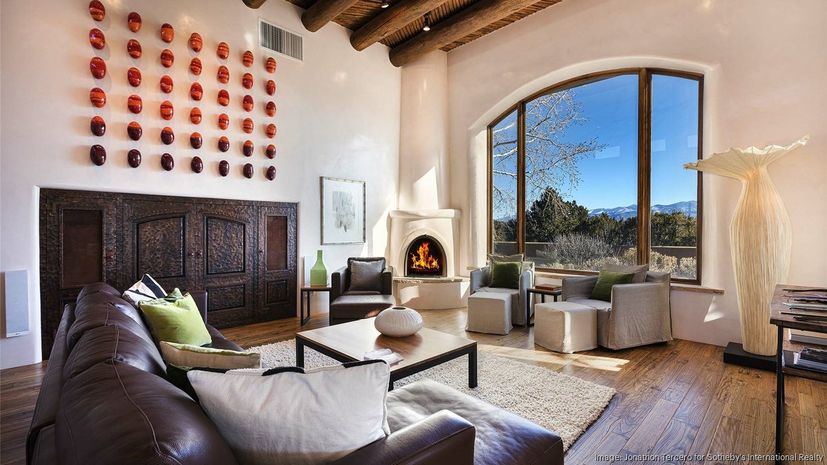 See Inside: Home on large elevated lot offers exquisite mountain views ...