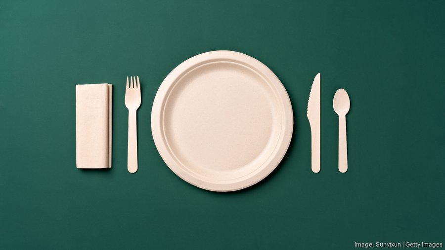 Squeeze Burger Roseville closing restaurant, focusing on truck ...