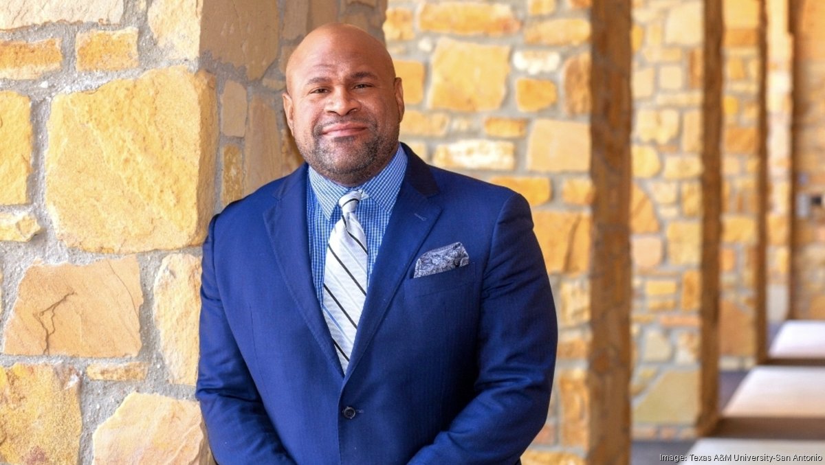 Lawrence Scott named keynote speaker for 2023 40 Under 40 Awards - San Antonio Business Journal