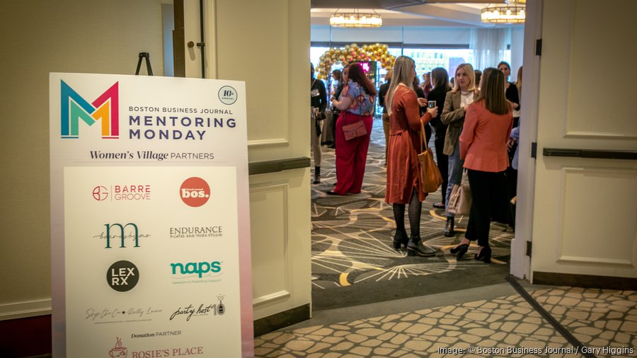 Boston's Mentoring Monday draws over 300 (photos) - Boston Business Journal