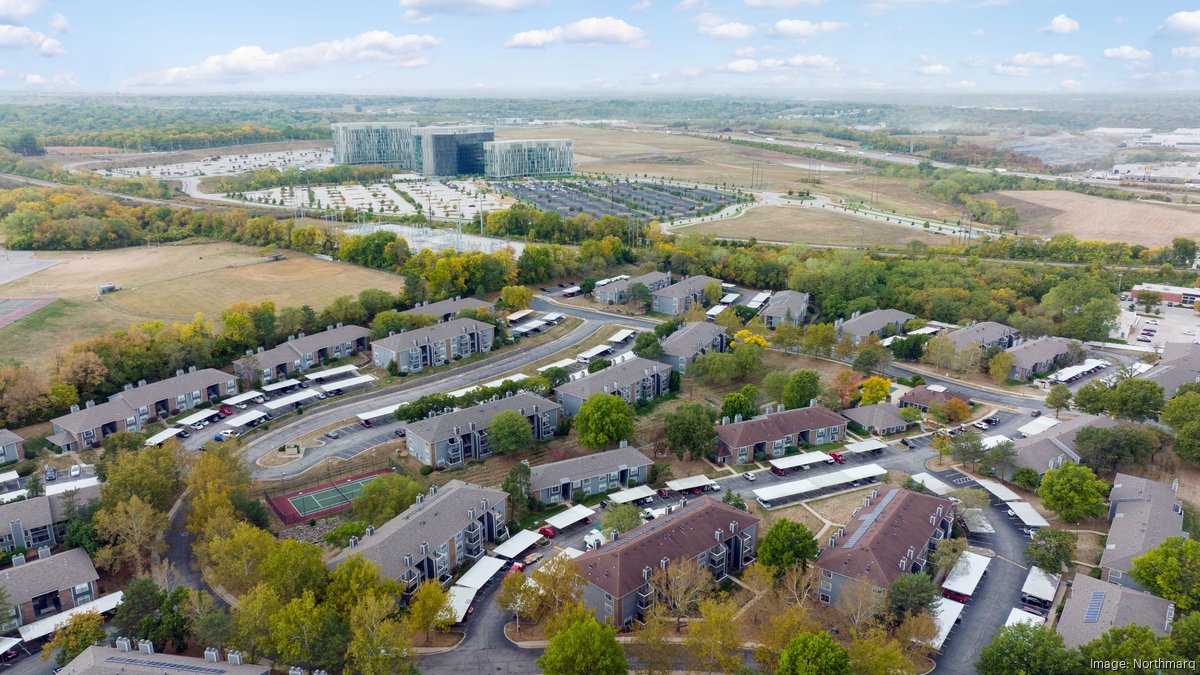 South Kansas City's Timberlane Village sells to Venterra Realty ...