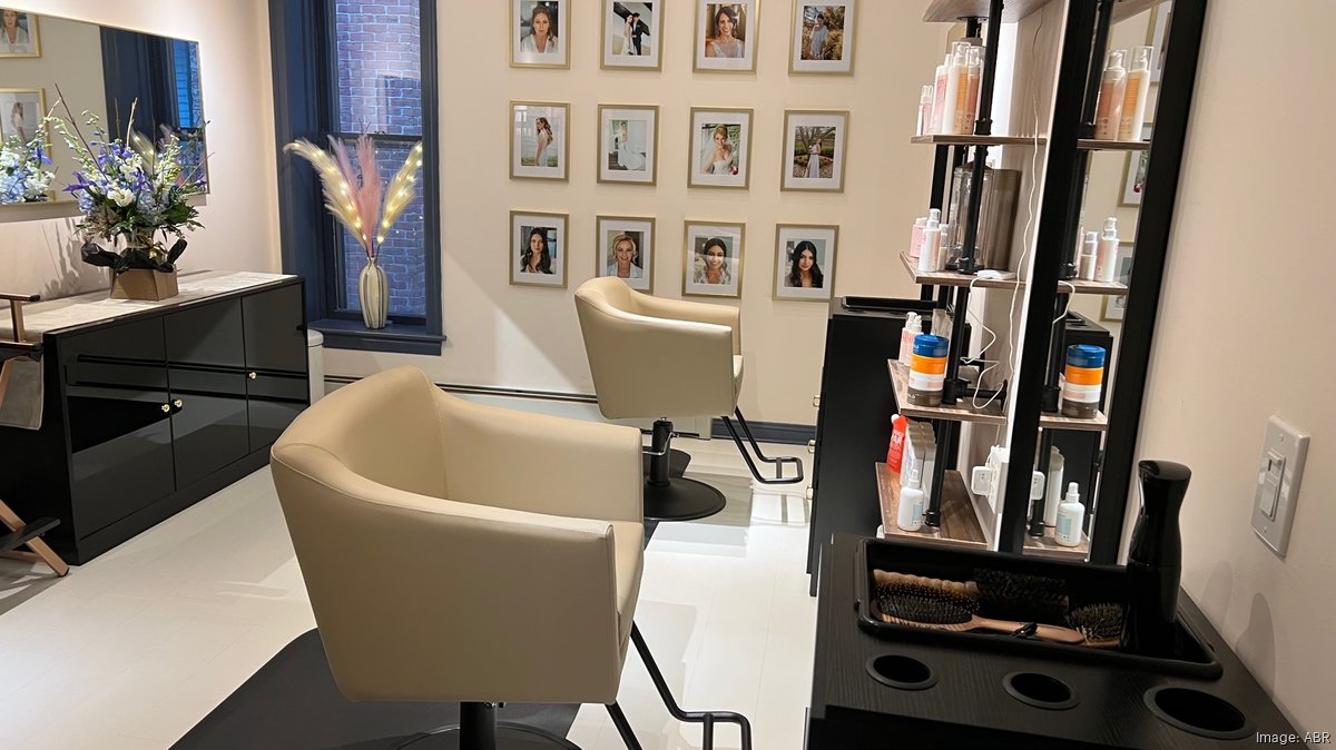 Makeup Bar Interior Design
