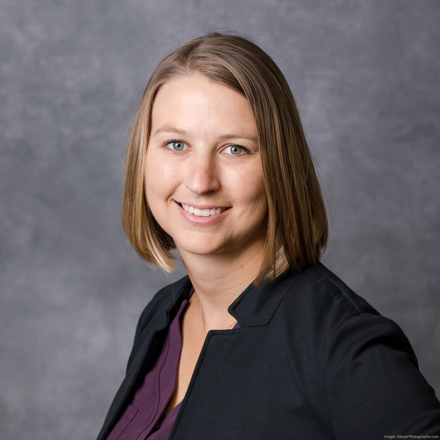 Julie Comer's Instagram, Twitter & Facebook on IDCrawl