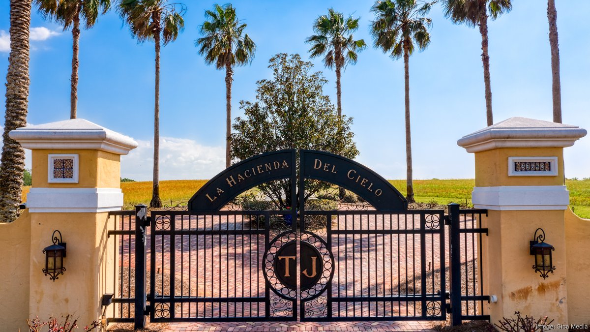 Dade City home on 200 acres listed at $19 million - Tampa Bay Business ...