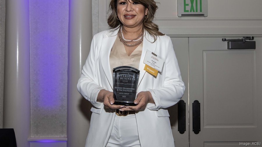 El Rey co-founder, Jacqueline Moore honored at Diversity in Business ...