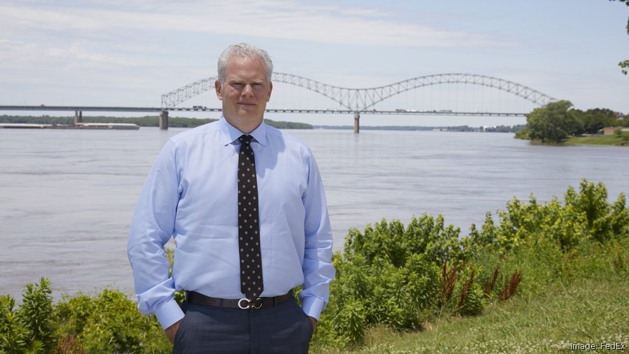 Life in the Express lane: Richard Smith is helping lead FedEx into its ...