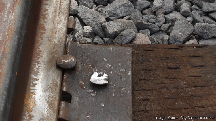 'Final spike' marks formation of Canadian Pacific Kansas City railroad ...