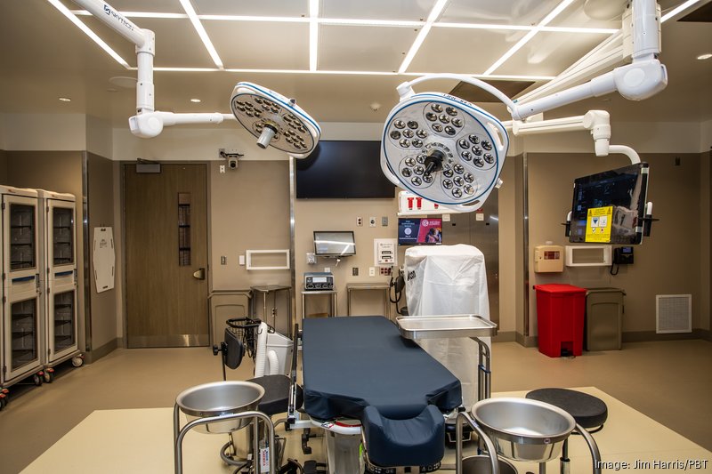 UPMC Mercy Pavilion Slideshow - Bizwomen