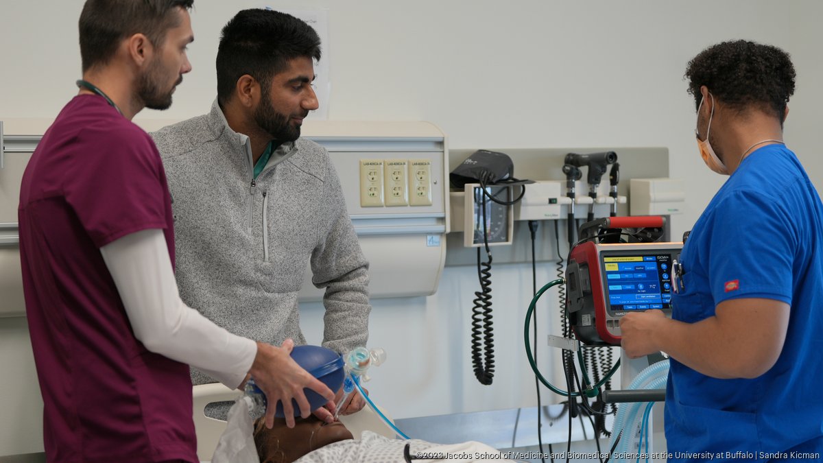 Technology shapes the way health care students learn at UB, D'Youville ...
