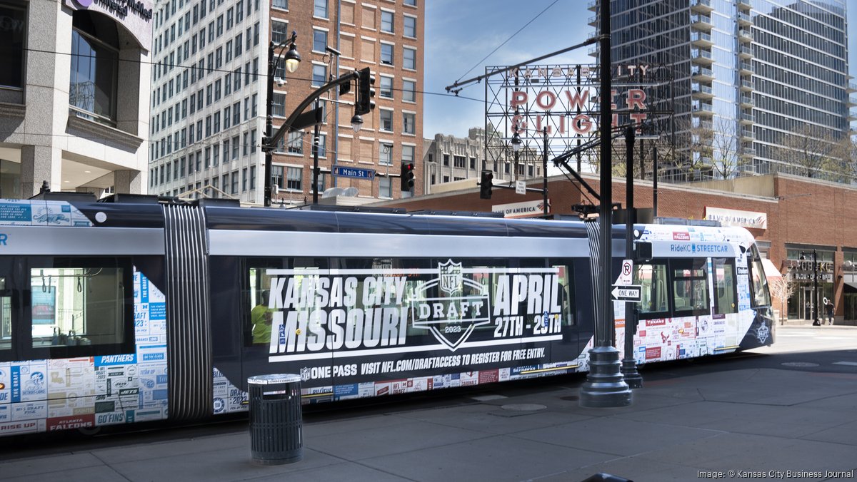 KC will receive first of 8 new streetcars from CAF USA - Kansas City ...