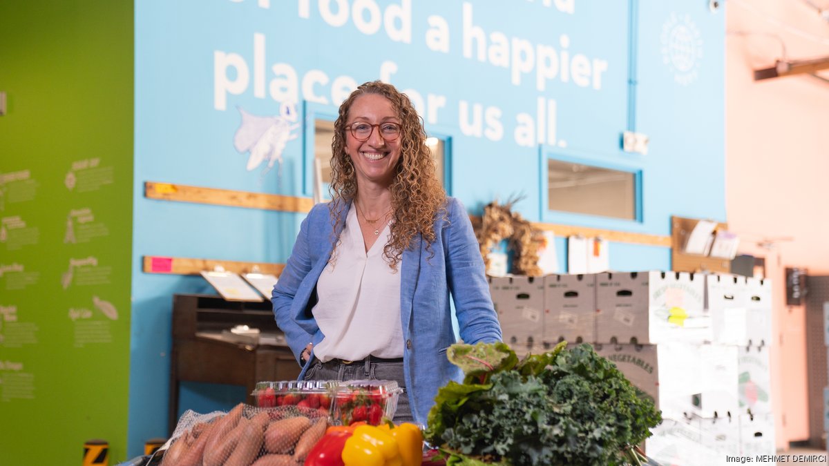 Economics of healthy eating: How Happy Dirt helps organic and small ...