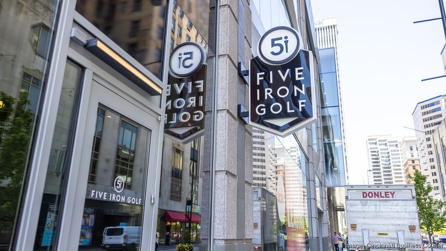 Golf simulator experience Five Iron Golf opens in downtown Cincinnati ...