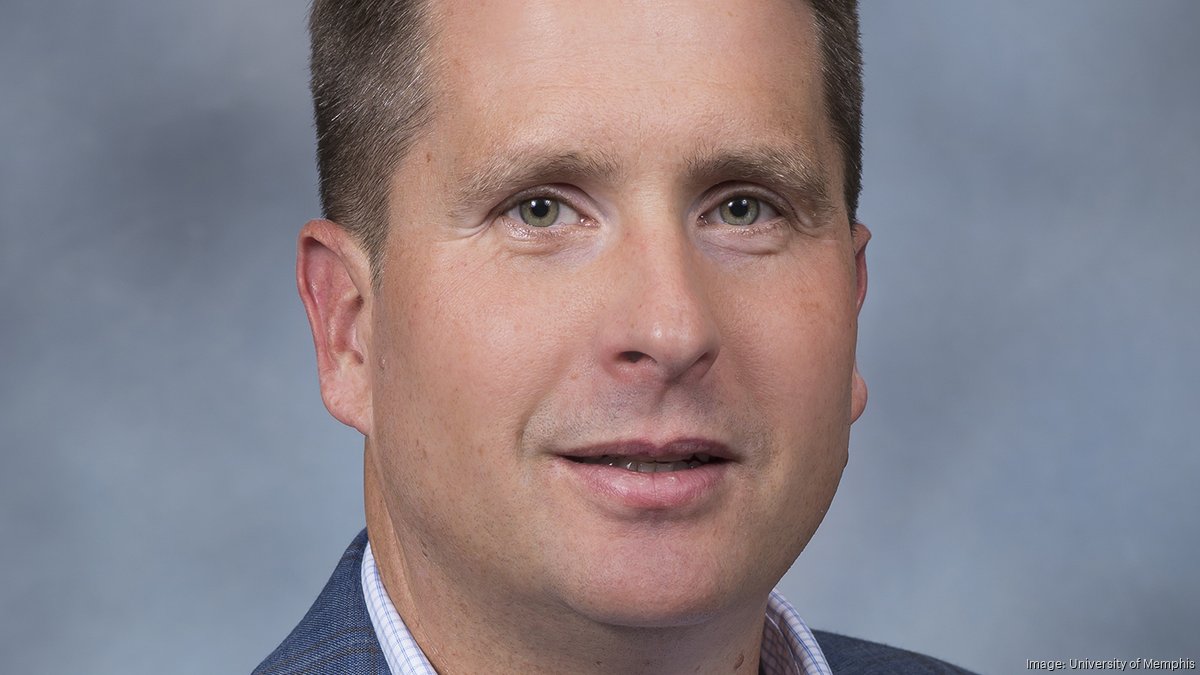 U of M names University of Louisville vet Bobby Garrett as dean of the ...