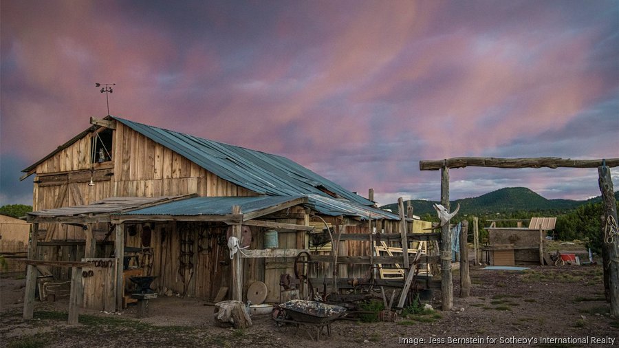 See Inside: 1880s western style filming ranch lists for $1.2 million ...