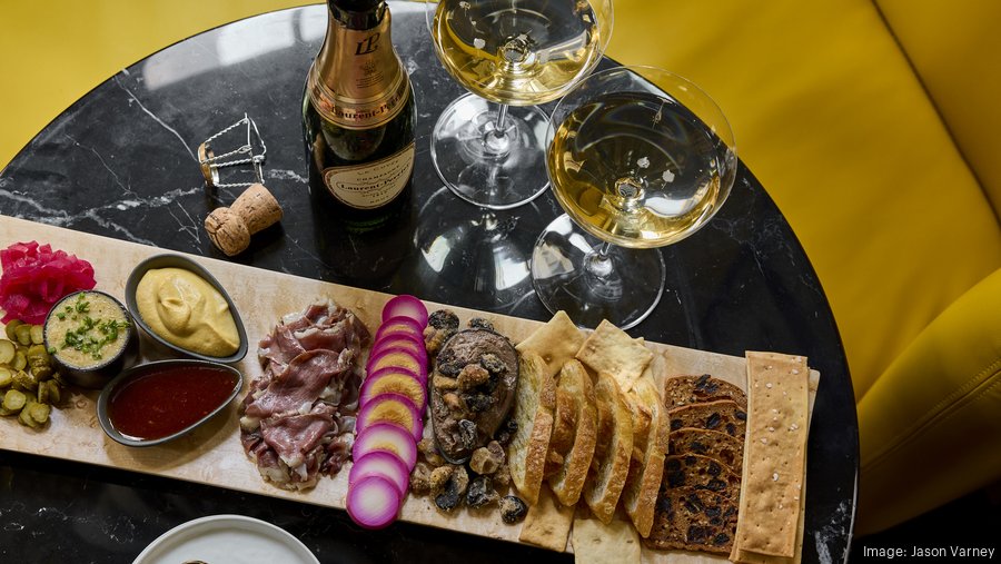 2 new Philadelphia bars are among Esquire's best in America ...