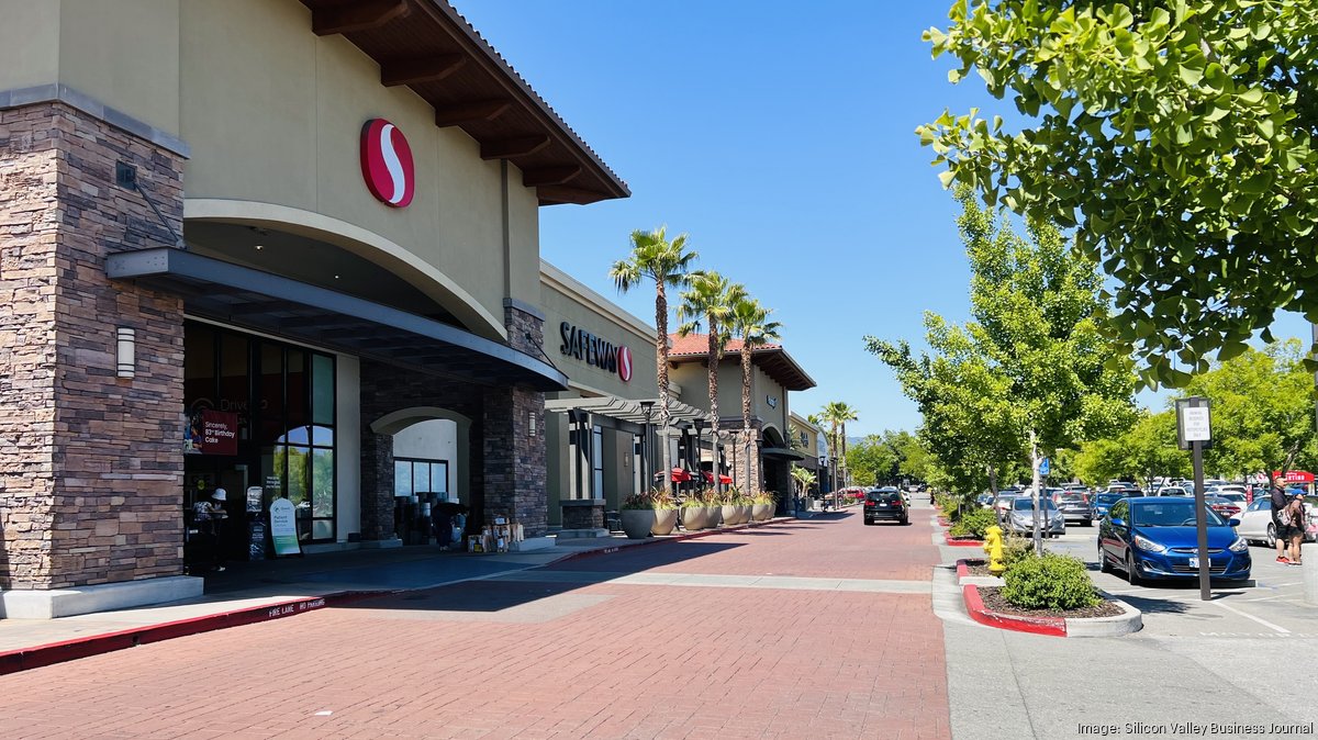 MetLife pays Sobrato $92.5M for Cupertino shopping center - Silicon ...