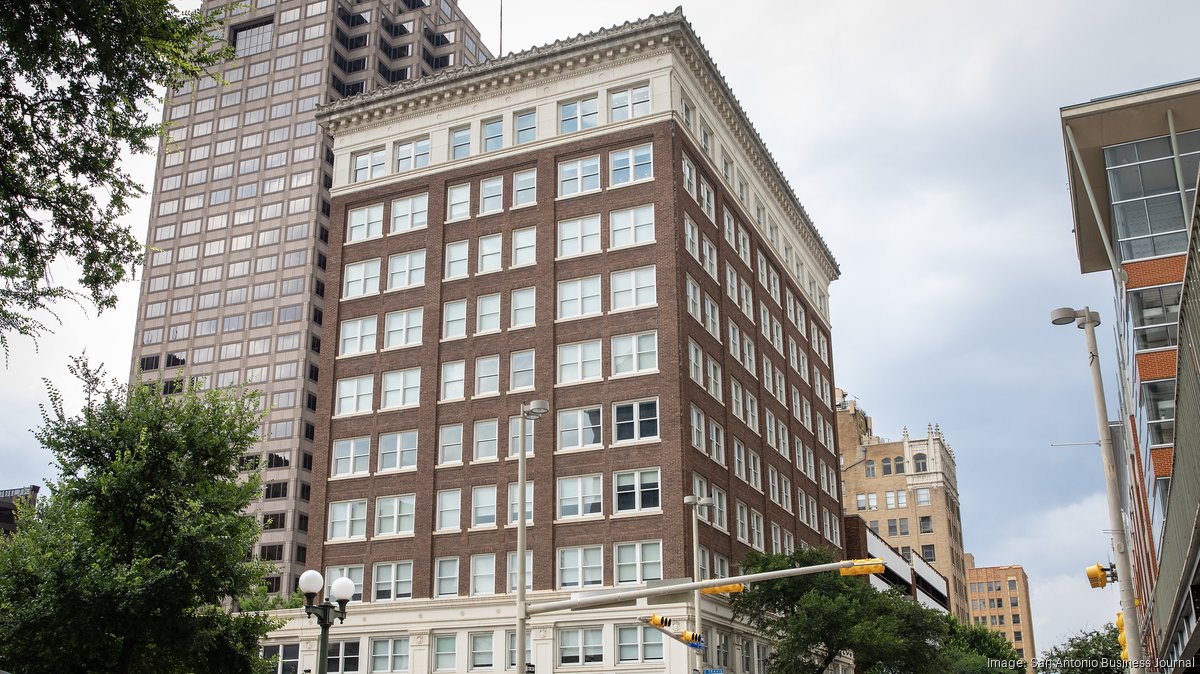 Austin firm buys foreclosed downtown apartment building - San Antonio ...