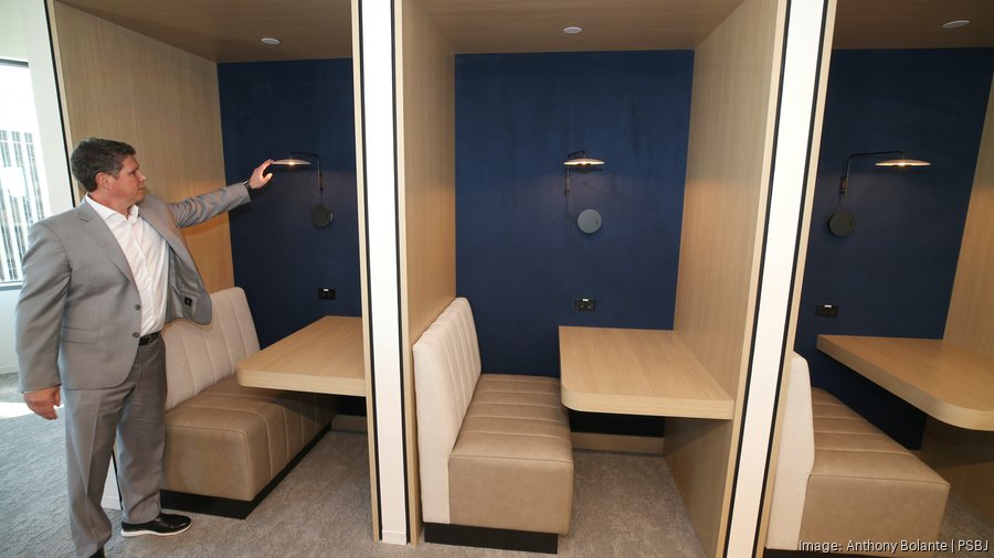 CBRE's pricey new Seattle office lifts curtain on hybrid work (Photos ...