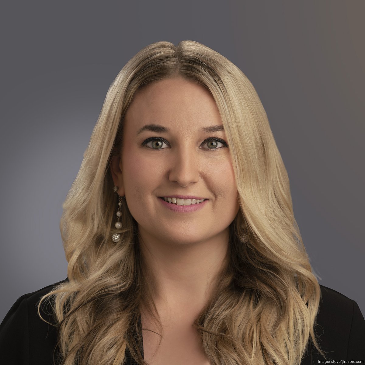 Sarah Six's Instagram, Twitter & Facebook on IDCrawl