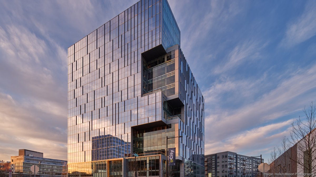 One uCity Square now 90% leased after adding a pair of new life ...