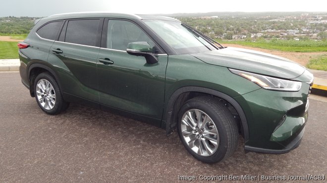 C-Suite Rides: Two Toyota SUVs, with one hot (Highlander) and one not ...