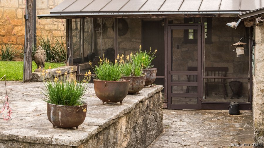 Texas Hill Country ranch hits market for $79.9 million (Photo tour ...