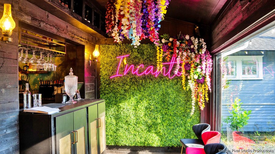 Cocktail bar Incanto opens in the Heights - Houston Business Journal