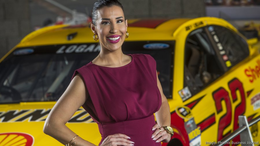 Phoenix Business Journal 2023 40 Under 40: Amanda Hamilton - Phoenix ...