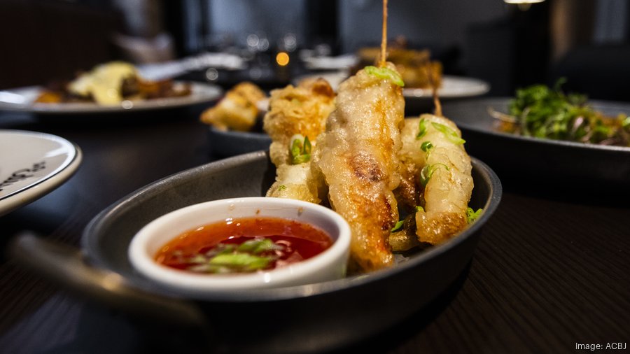 First look at The Edison neighborhood grill in former Wahlburgers space ...