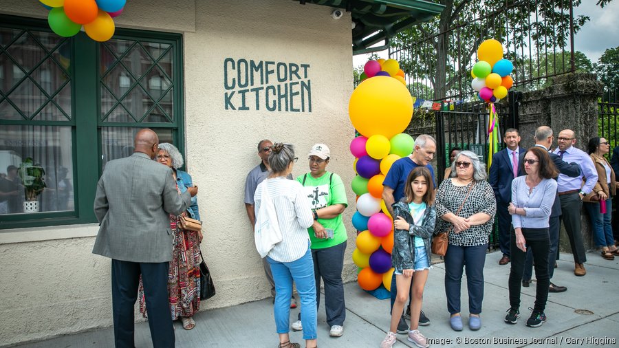 Team behind Comfort Kitchen nears second restaurant opening, and more ...