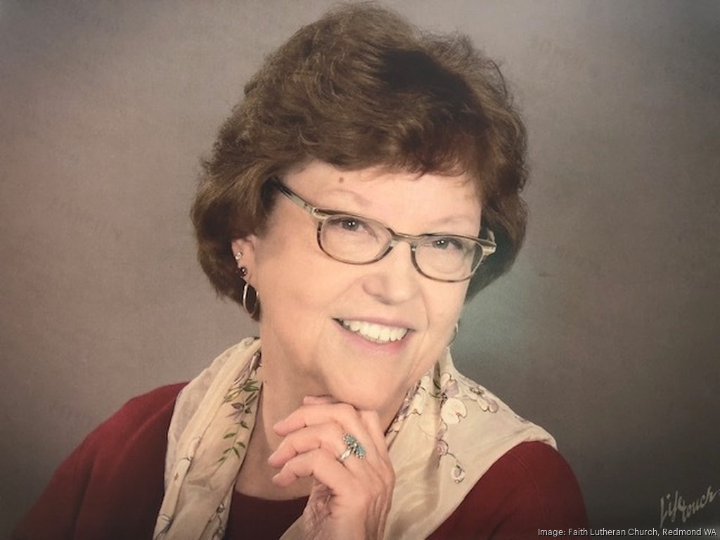 Demi Bolton's Instagram, Twitter & Facebook on IDCrawl