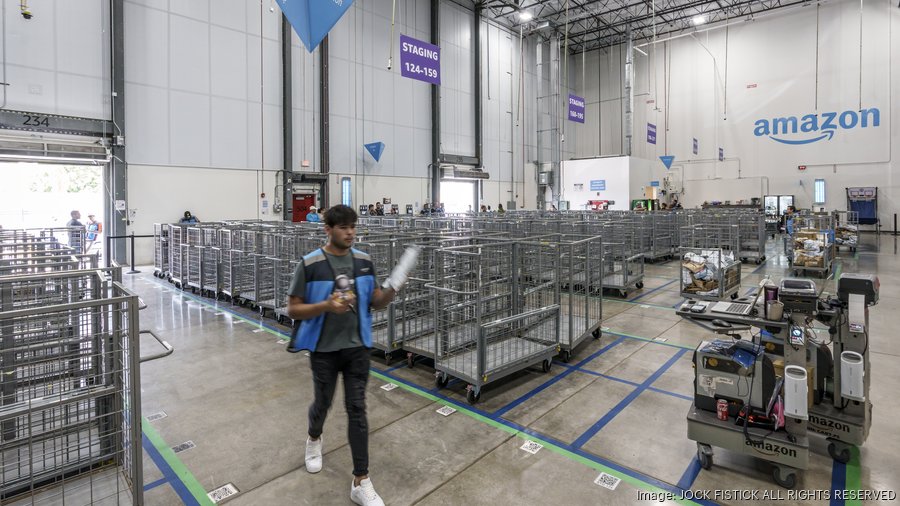 Prime Day: Get an inside look at the Amazon Same Day Delivery ...