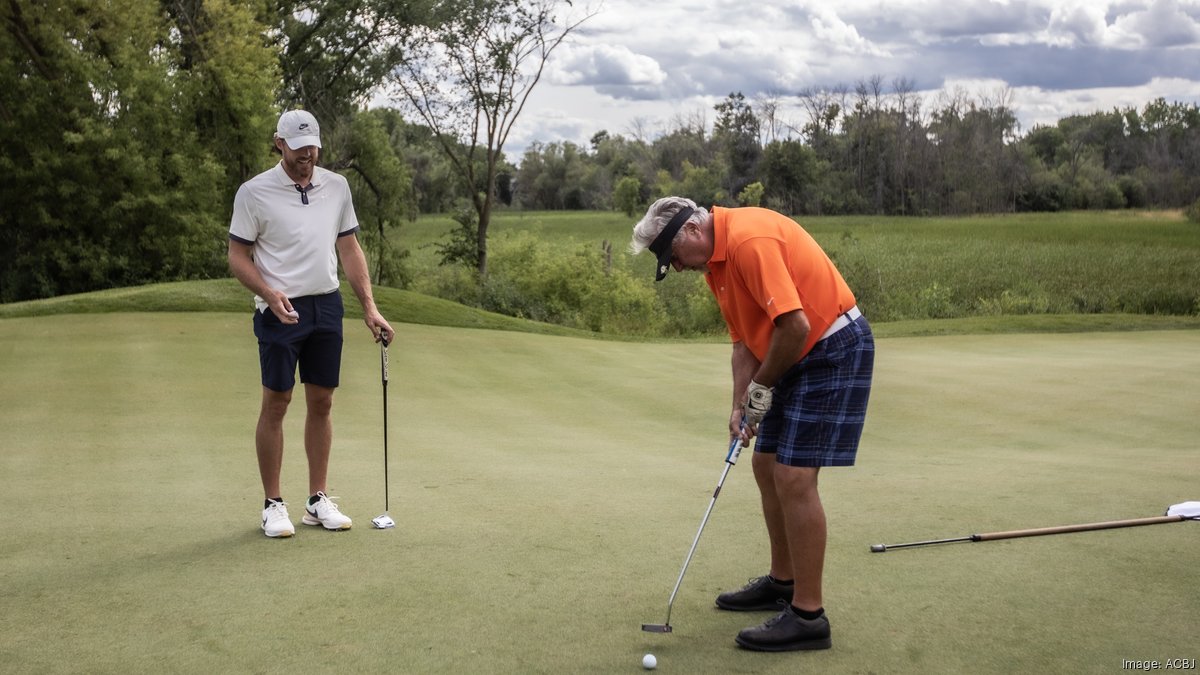 Execs hit golf course to raise $210,000 for Pat Connaughton Foundation ...
