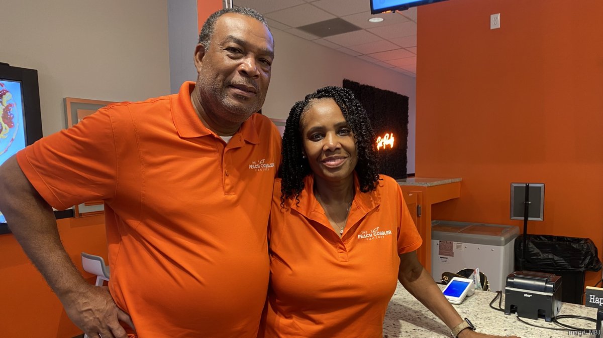 M Club Hall of Famer Otis Jackson dishes out East Memphis spot of Peach Cobbler Factory ...