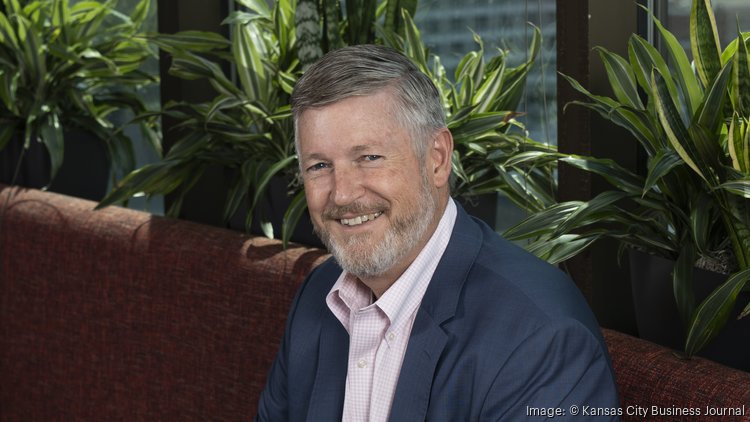 Cushman & Wakefield names St. Louis managing principal to head Kansas ...