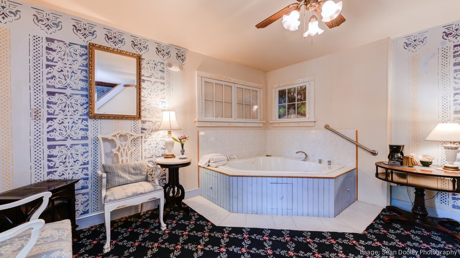 New Hope B&Bs, site of where Washington's army camped, list for $4.95M ...