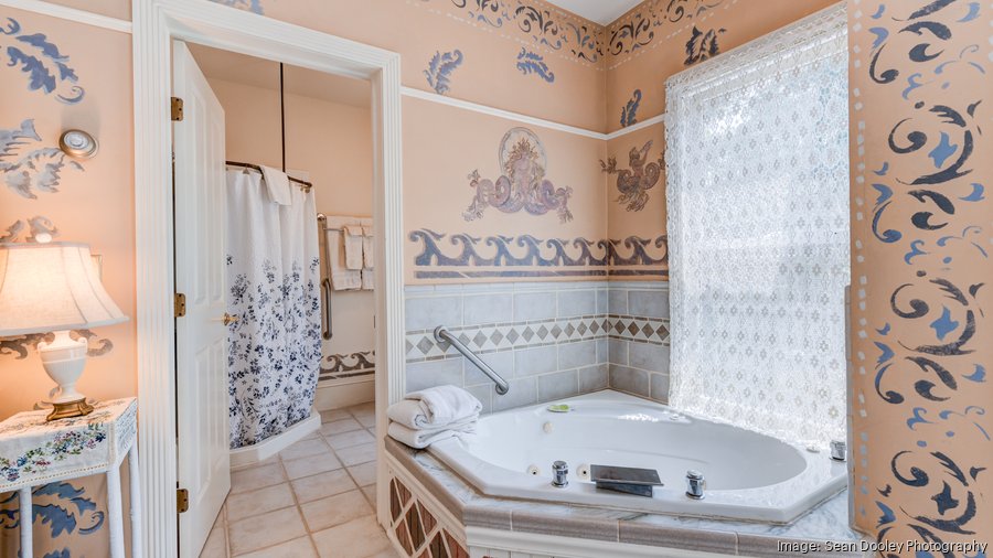 New Hope B&Bs, site of where Washington's army camped, list for $4.95M ...