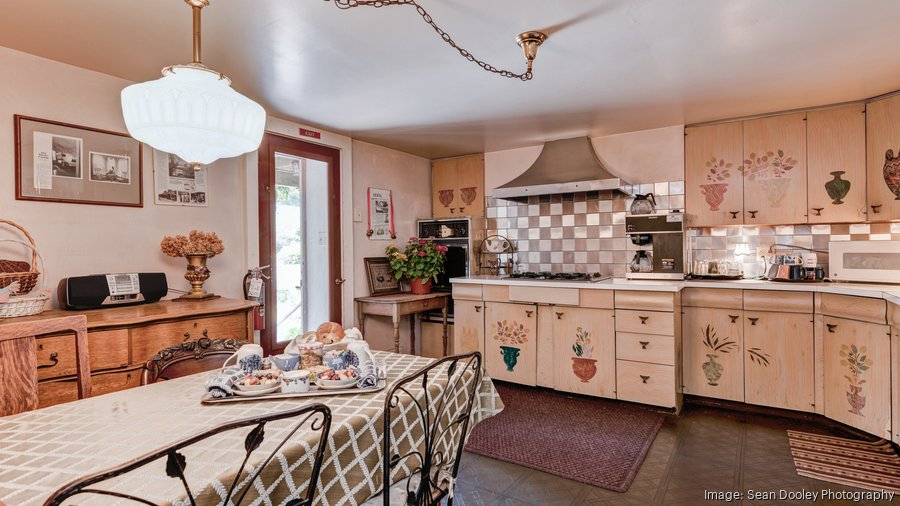 New Hope B&Bs, site of where Washington's army camped, list for $4.95M ...