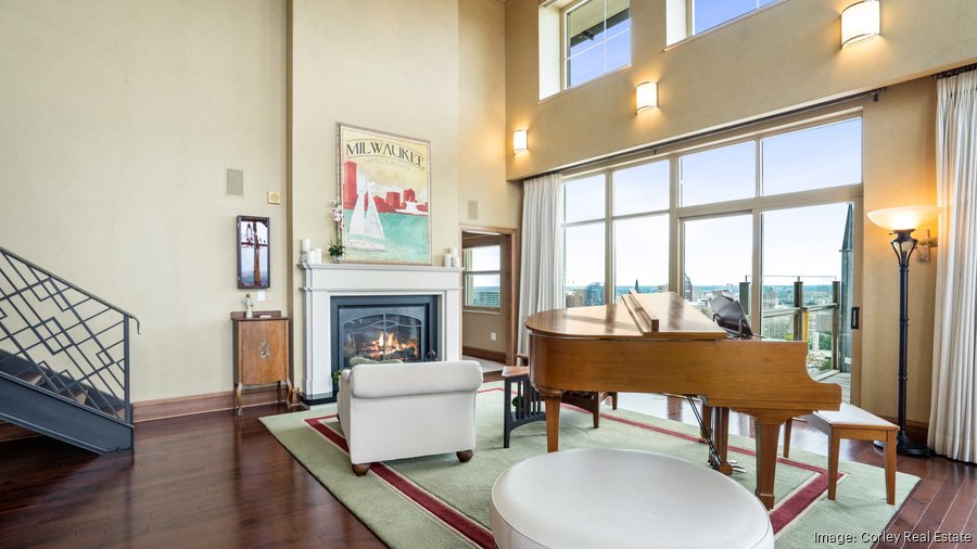Two-story downtown Milwaukee penthouse condo back on market for $1.47M ...