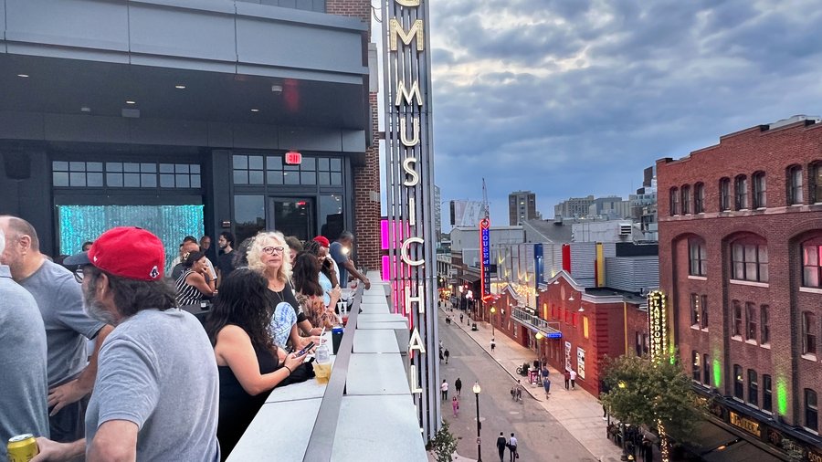 View from the top: Check out these Boston rooftop pools, bars and ...