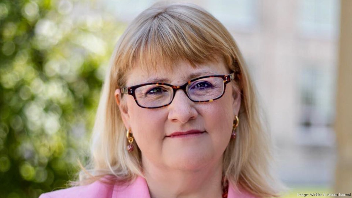 Polly Basore Wenzl, The Wichita Beacon - Wichita Business Journal