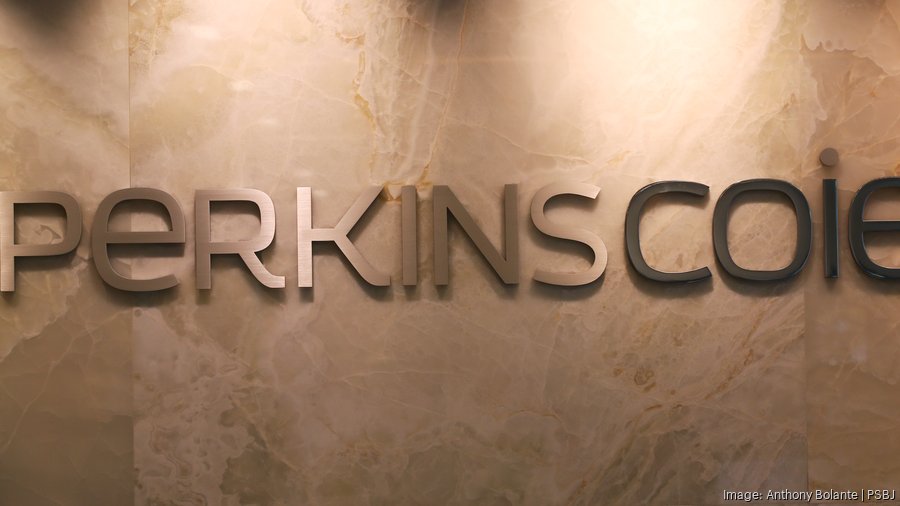 Perkins Coie partner dies in plane crash near Snoqualmie Pass - Puget ...