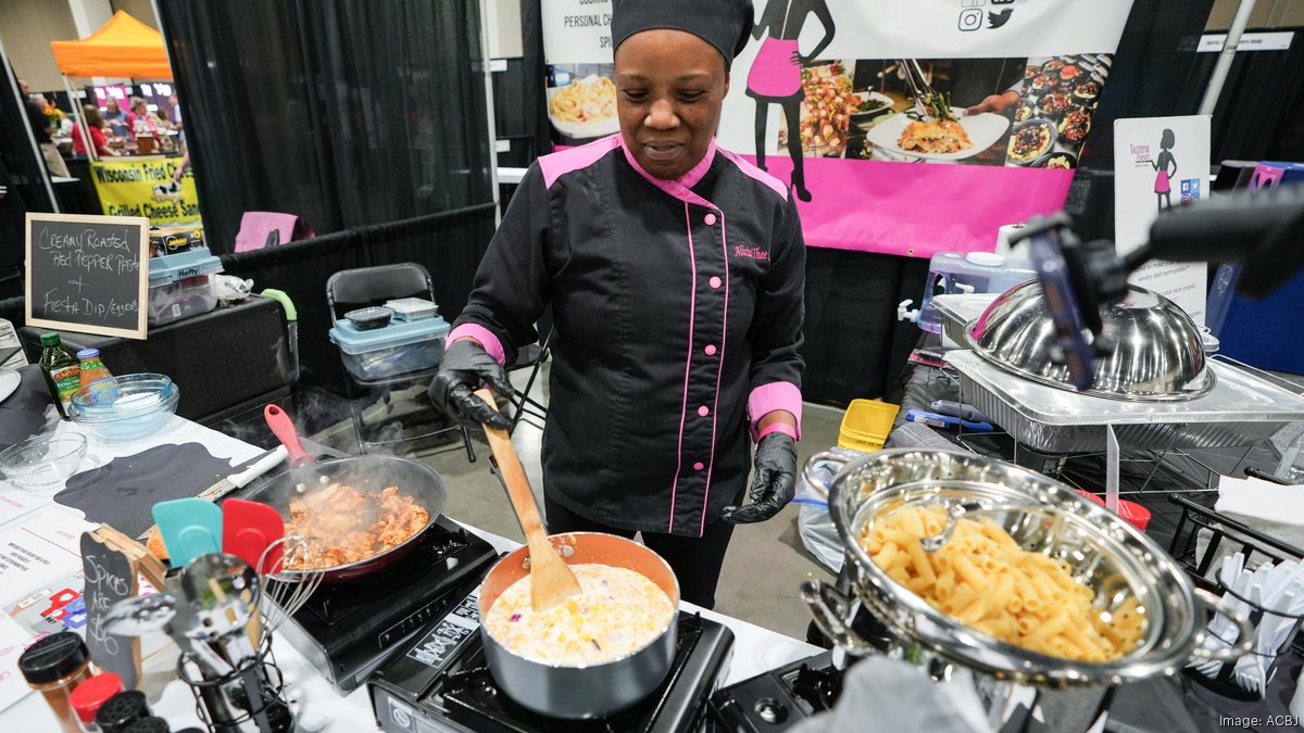 Go inside RNC's Milwaukee vendor fair showing off local businesses ...