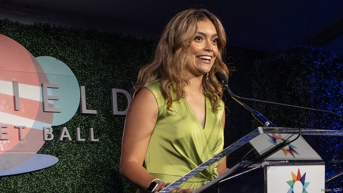 WISN-TV names Diana Gutiérrez as Joyce Garbaciak's replacement for 10 p ...