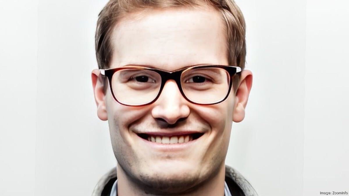 Human Intelligence: ZoomInfo exec on how to balance AI promise with ...