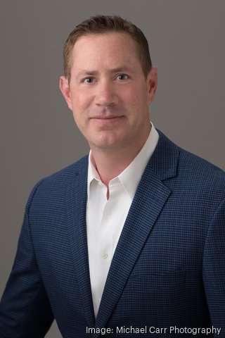 Cushman & Wakefield nabs three-broker team from Lee & Associates ...