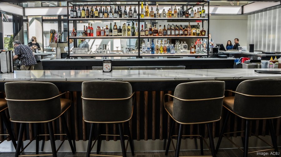 Riverside bar Vault opens at downtown Milwaukee office tower: Slideshow ...